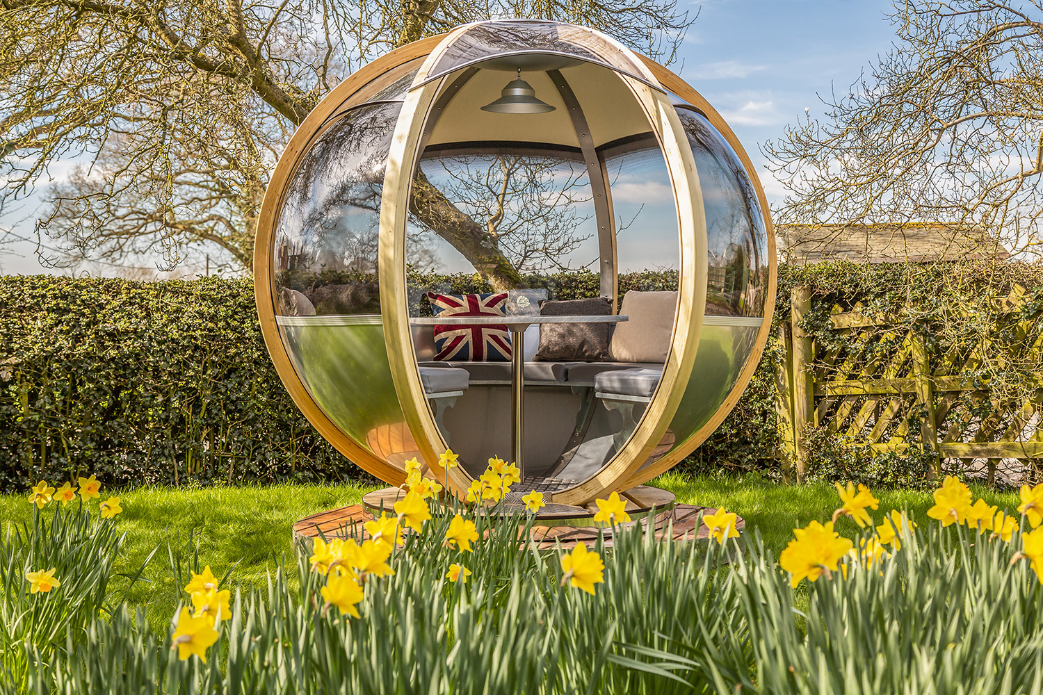 Ornate Garden Rotating Seater Garden Pod Outdoor Room