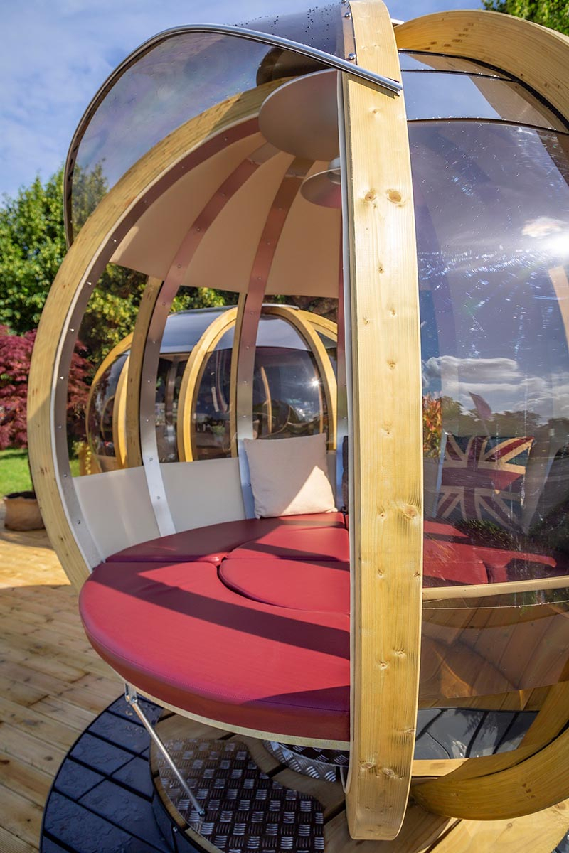 Ex-Display Rotating Lounger Garden Pods Ornate Garden