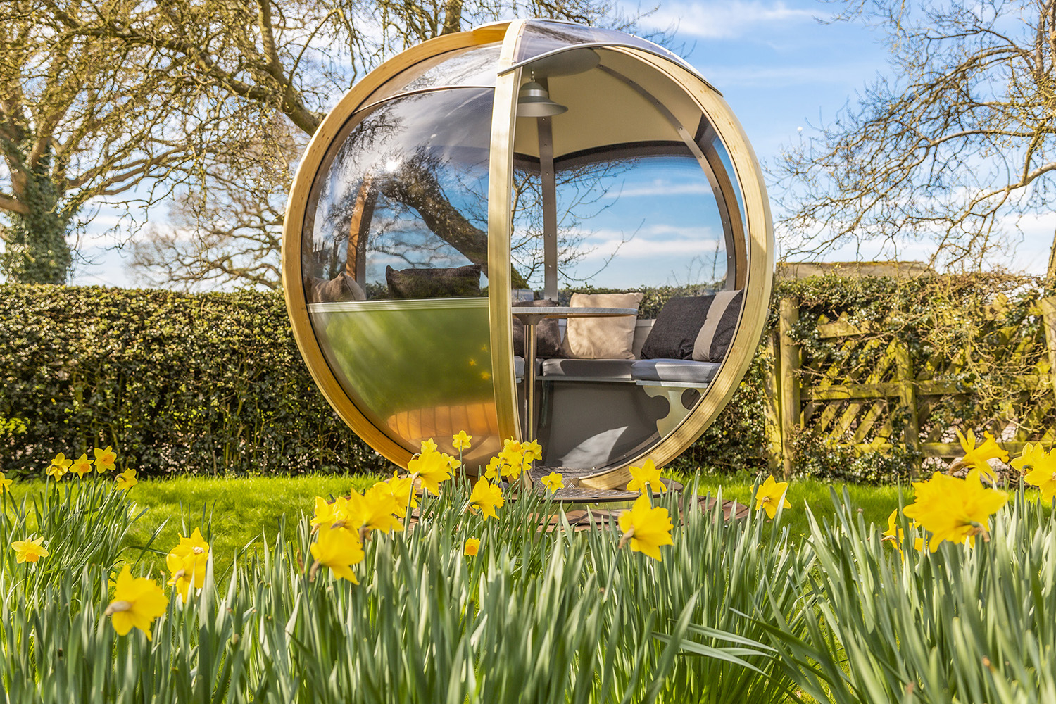 Ornate Garden Rotating Seater Garden Pod Outdoor Room